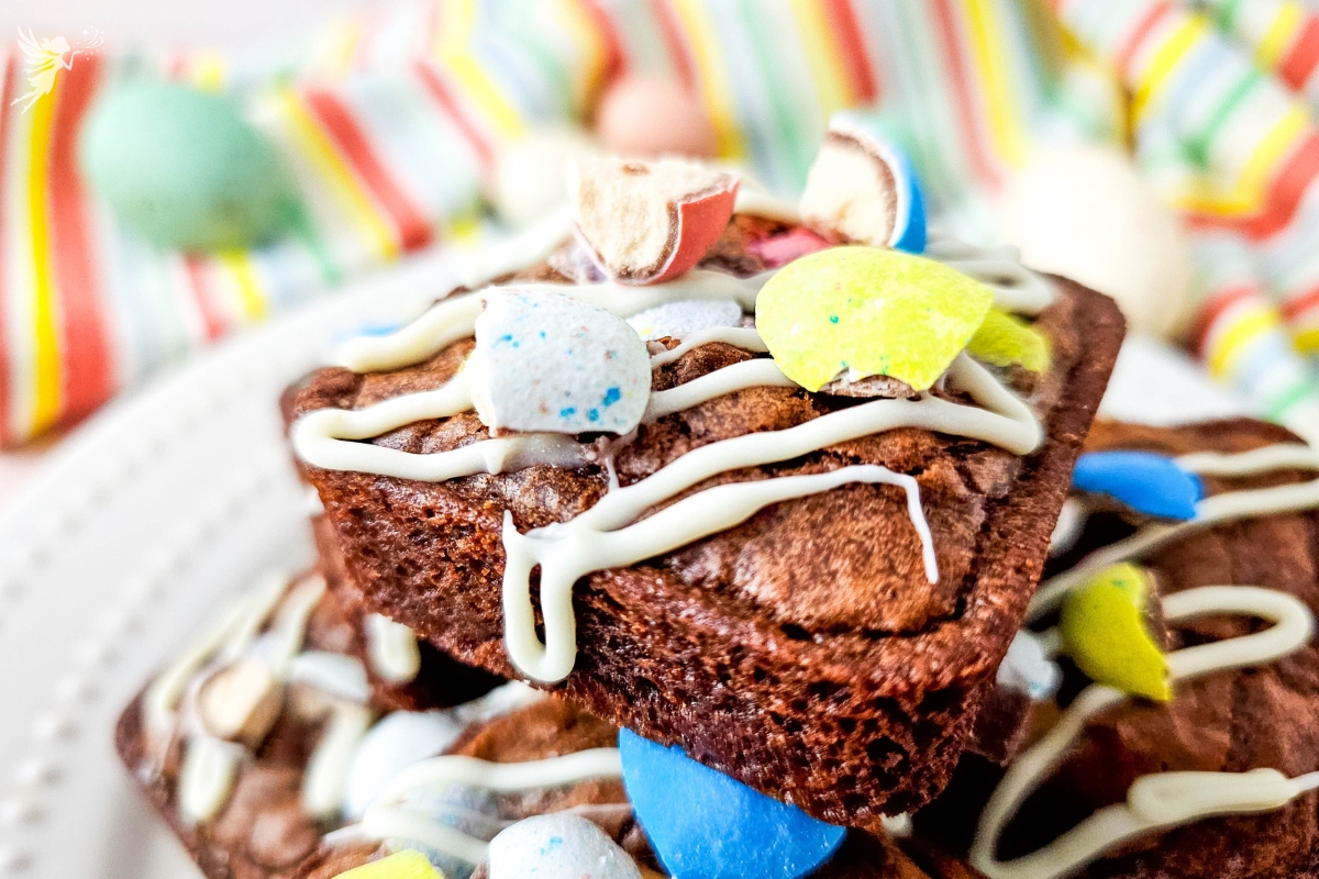 Crack Into These Delicious Easter Robin Egg Brownies
