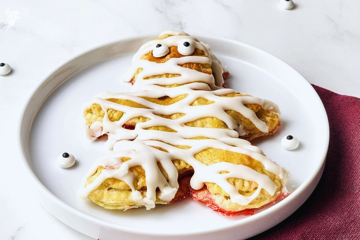 Spooky Sweet Homemade Mummy Pop Tarts Recipe